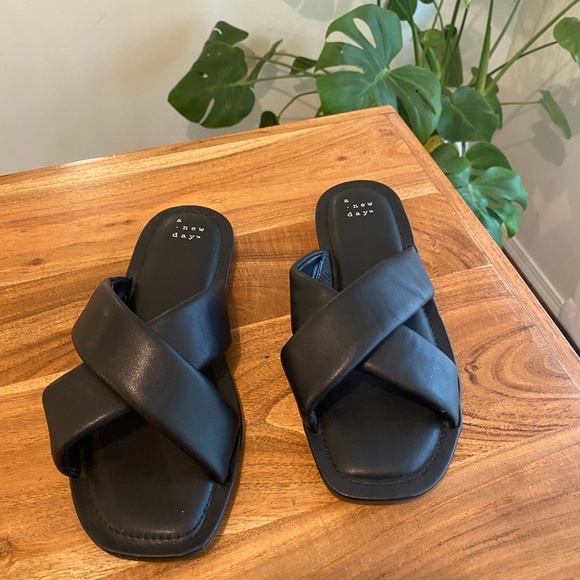 Shoes | Sandel Slides 8 | Poshmark